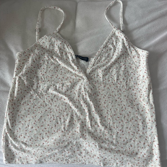 Brandy Melville | Tops | New Brandy Melville Floral Tank | Poshmark